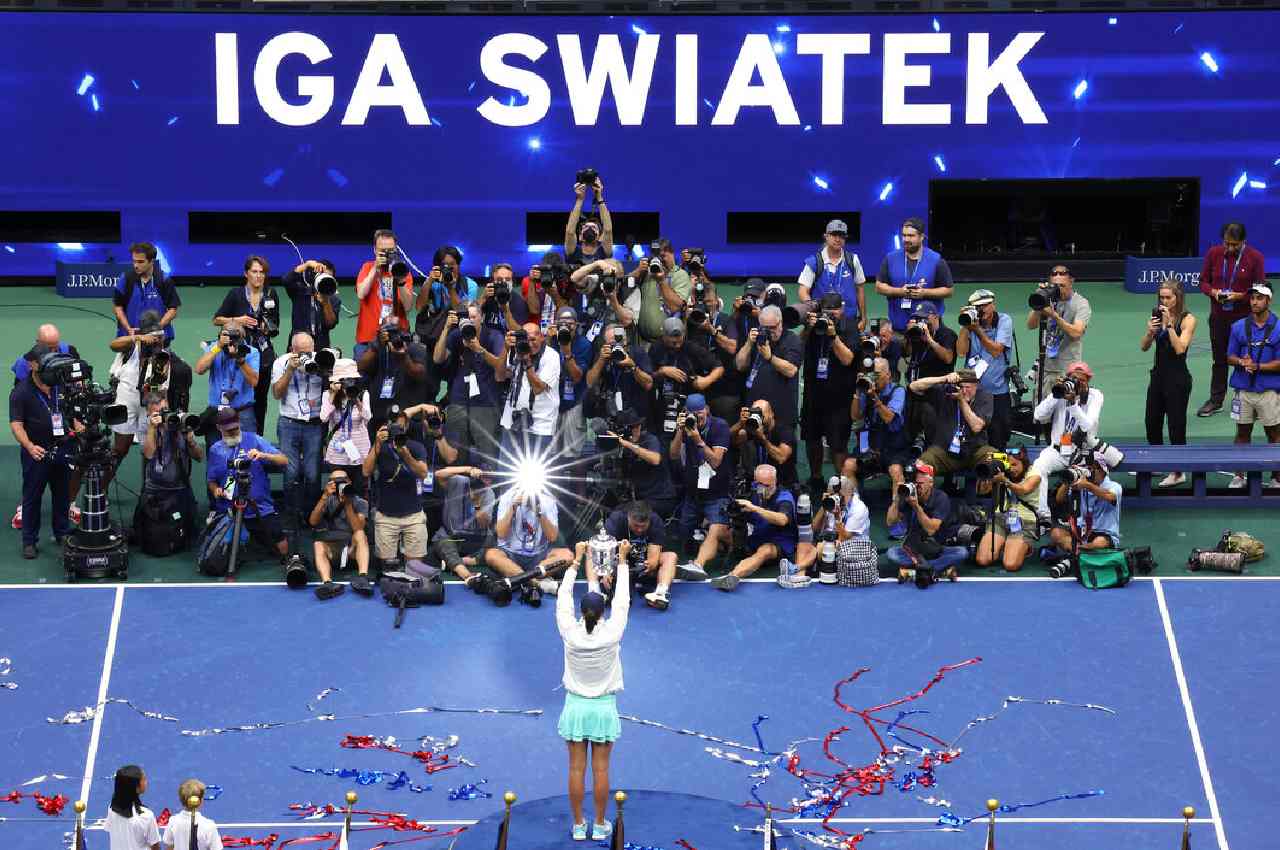 Iga Swiatek becomes first Polish woman to win US Open