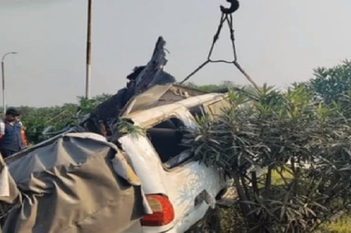 6 dead, 5 injured in horrific road accident in UP’s Prayagraj