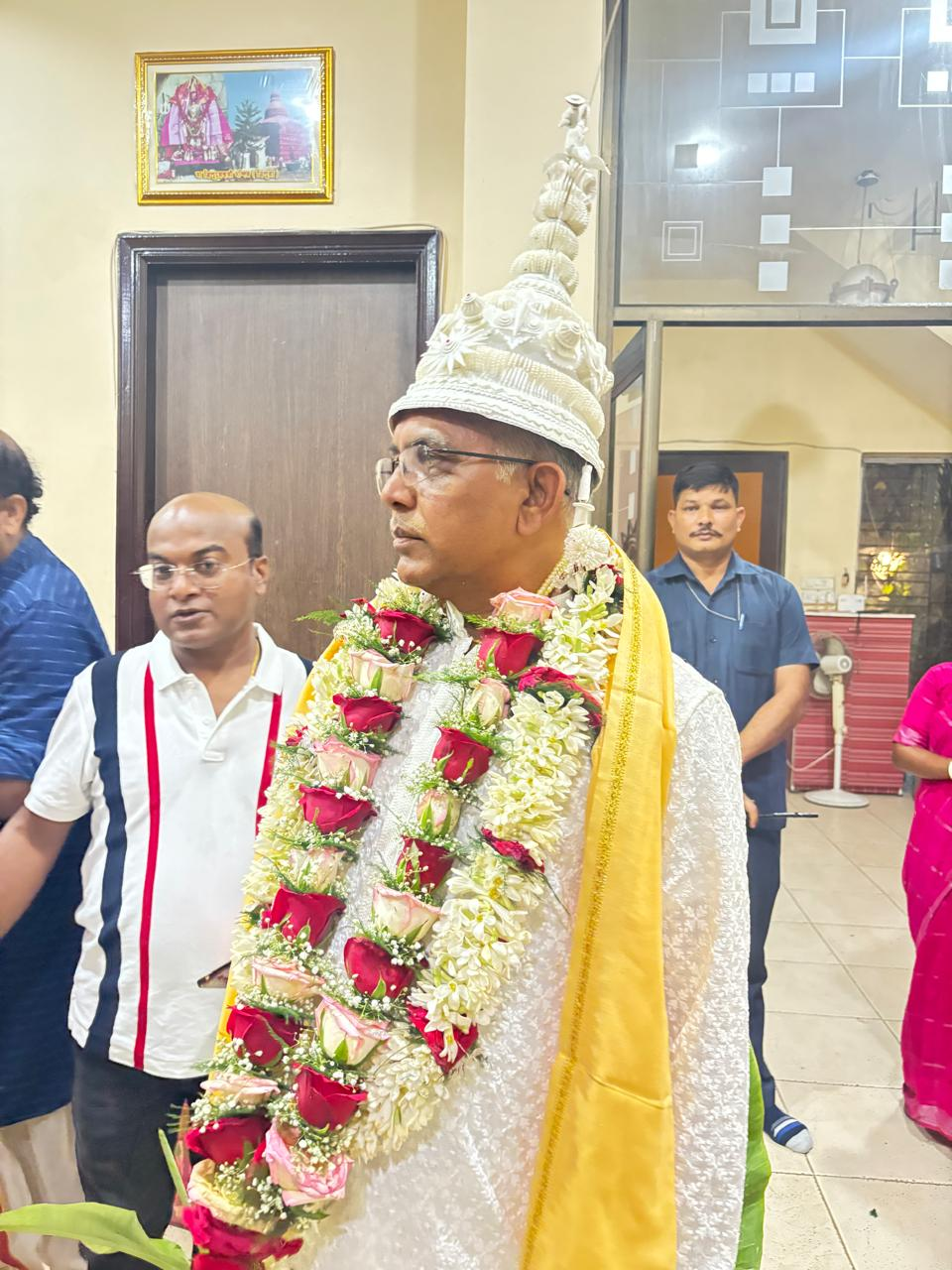 Dilip Ghosh Turns Groom At 61, Marries 50-Year-Old Rinku Majumdar – Here’s How The Couple Met ...
