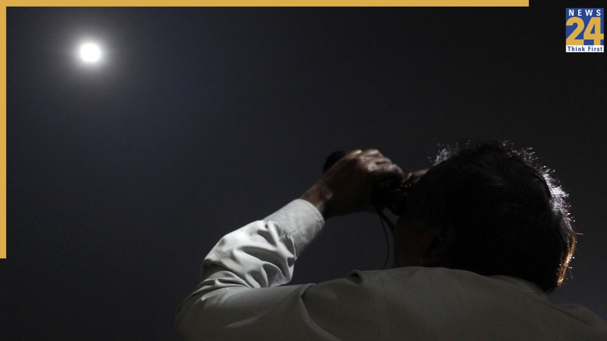 Total Lunar Eclipse 2025: What To Do And Avoid During Chandra Grahan On ...