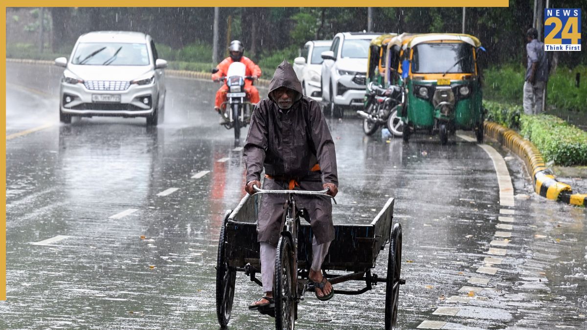 IMD Weather Forecast- Heavy rain alert for South Peninsular India and Northeast; What Delhi and ...